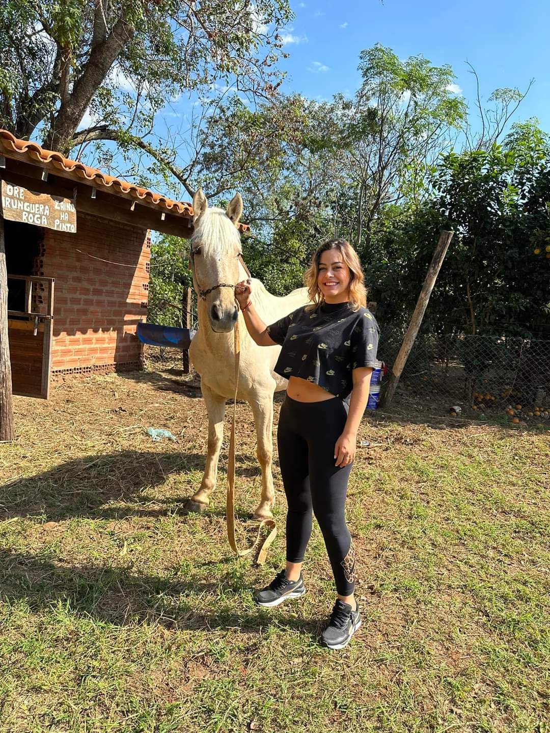 Popular / El sueño cumplido de Larissa Riquelme con un "potro"